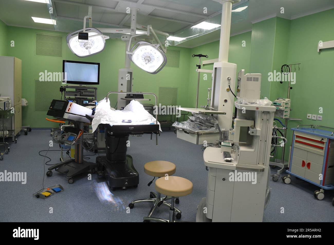 Moscow. Operating room in the building of the opened children's ...