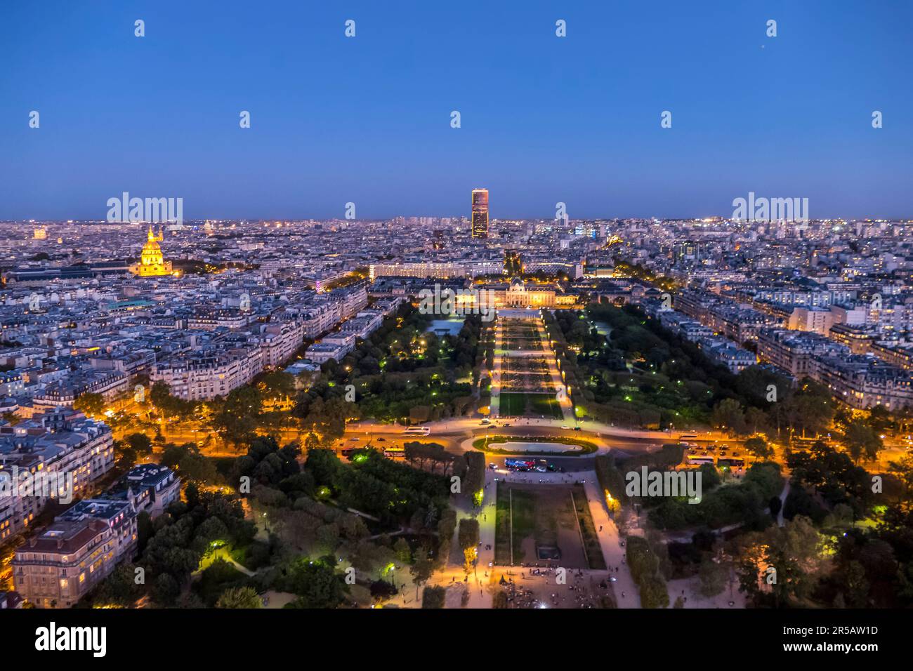 Aerial view of Paris at night from the Tour Eiffel Stock Photo - Alamy