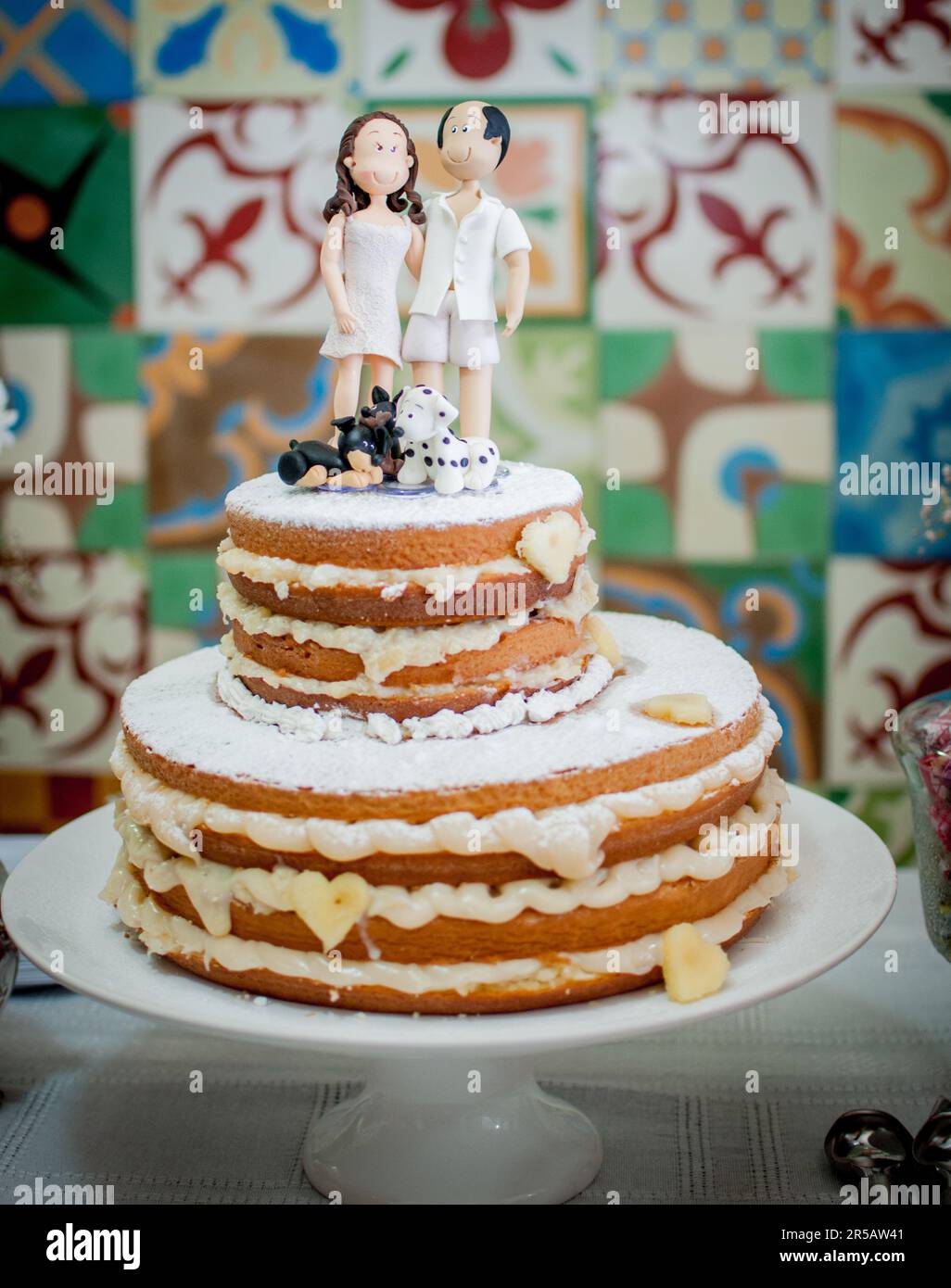 Wedding cake dolls. Whole cake Stock Photo - Alamy