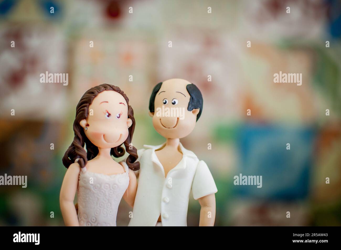 Wedding cake dolls. detail of faces Stock Photo - Alamy