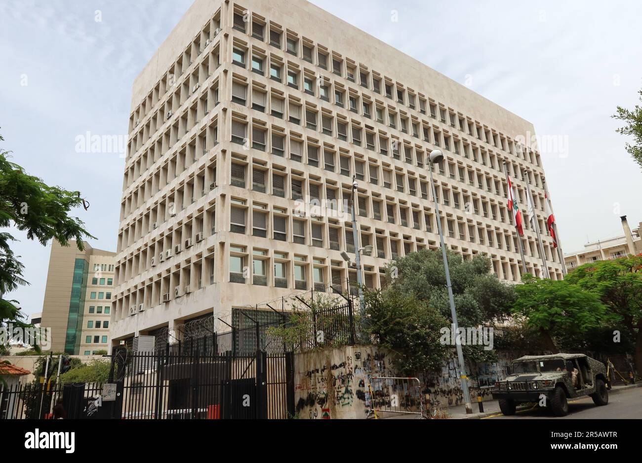 Lebanese Army patrol the building of Lebanese Central Bank seen in ...