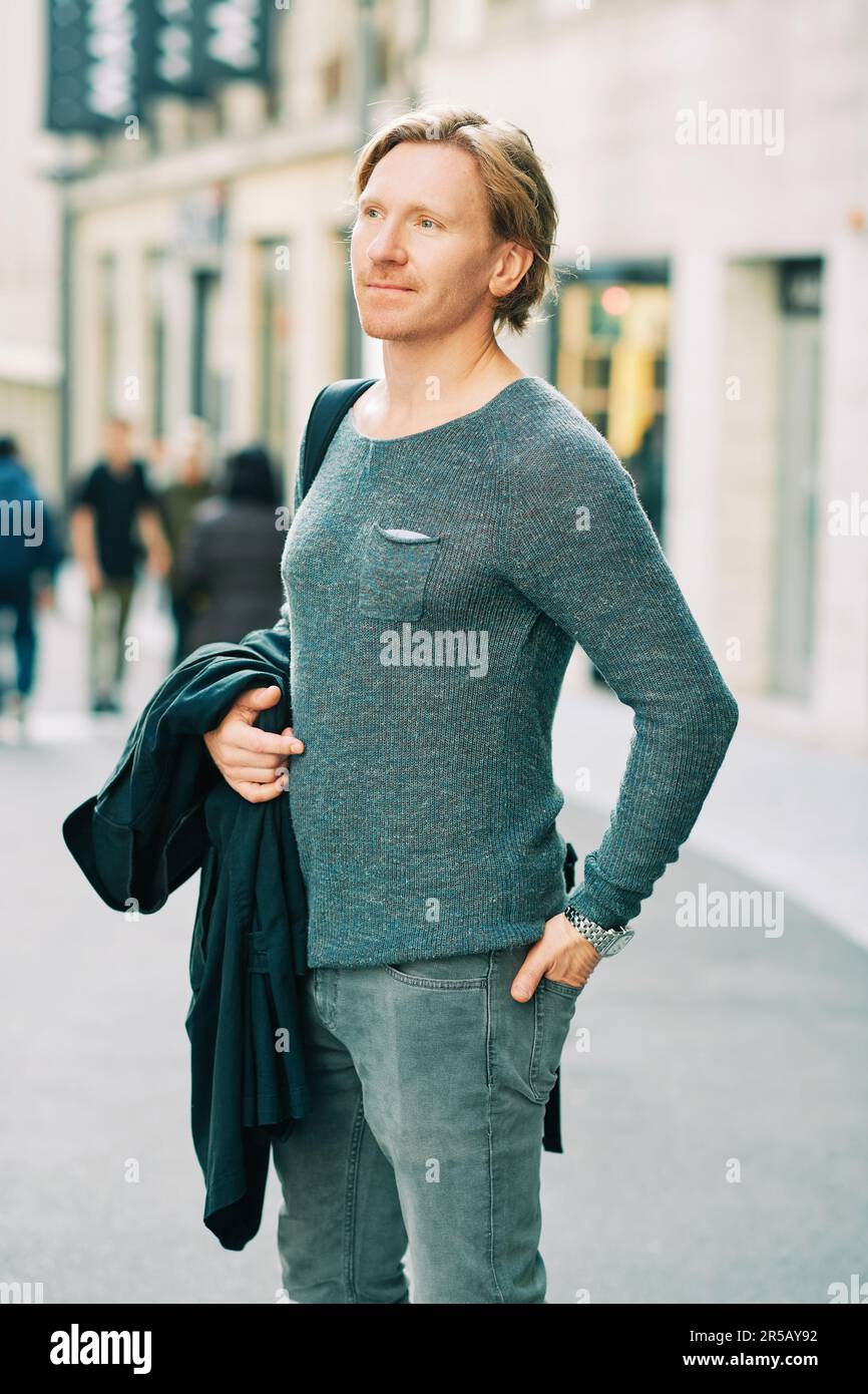 Red haired man hi-res stock photography and images - Alamy