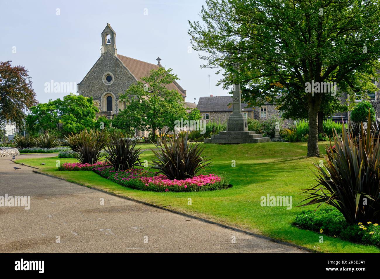 Entrance forbury gardens hi-res stock photography and images - Alamy