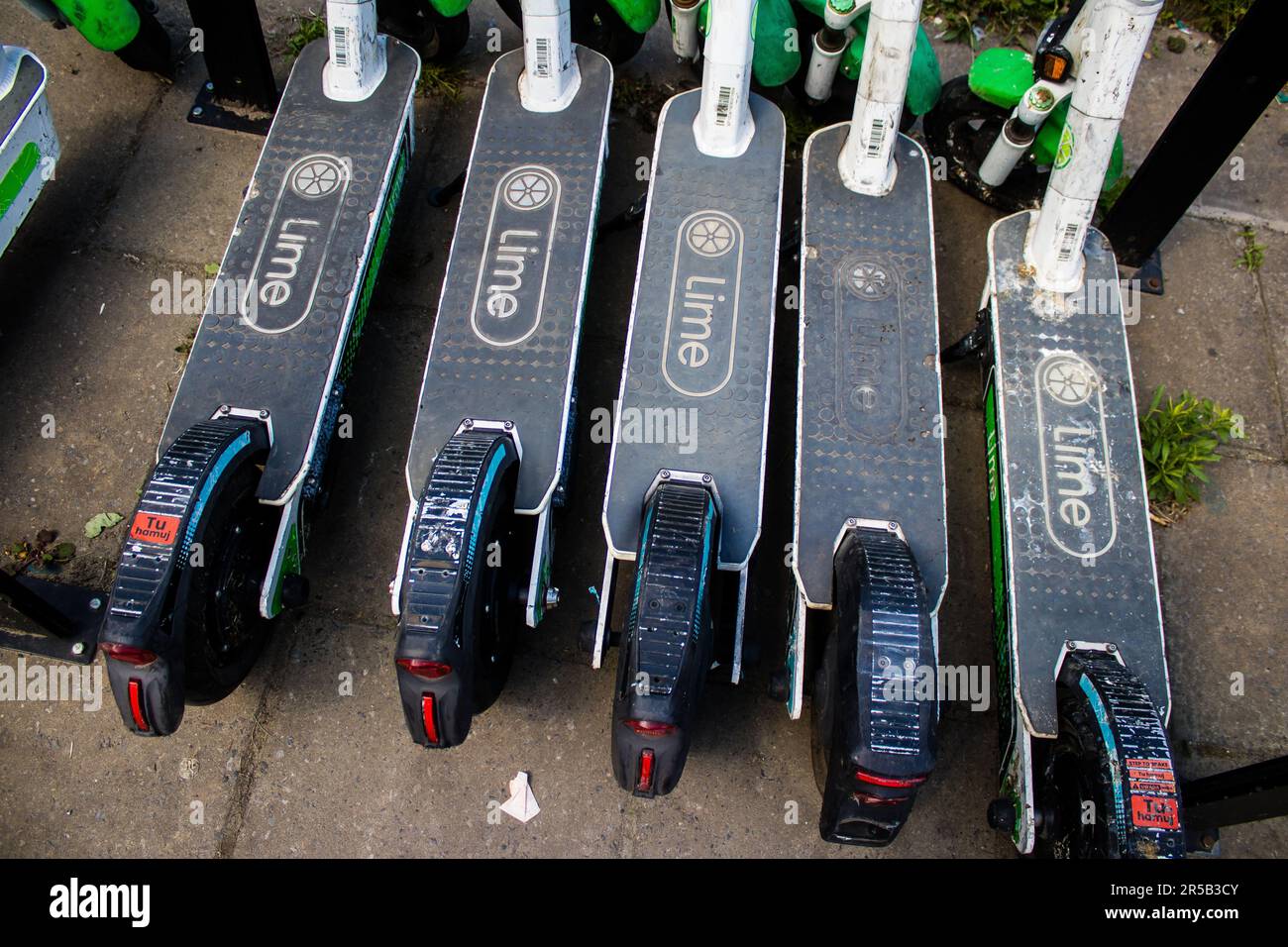 Warsaw electric scooters sharing hi-res stock photography and images ...