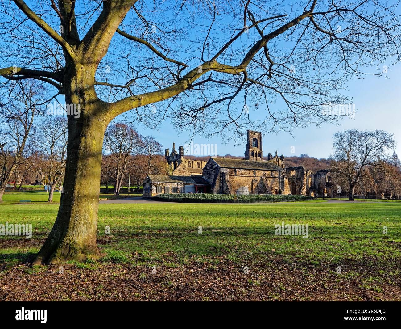 Leeds kirkstall abbey hi-res stock photography and images - Alamy