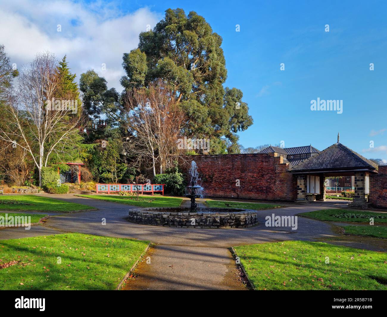 UK, West Yorkshire, Leeds, Roundhay Park, Jubilee Rose Garden Stock ...