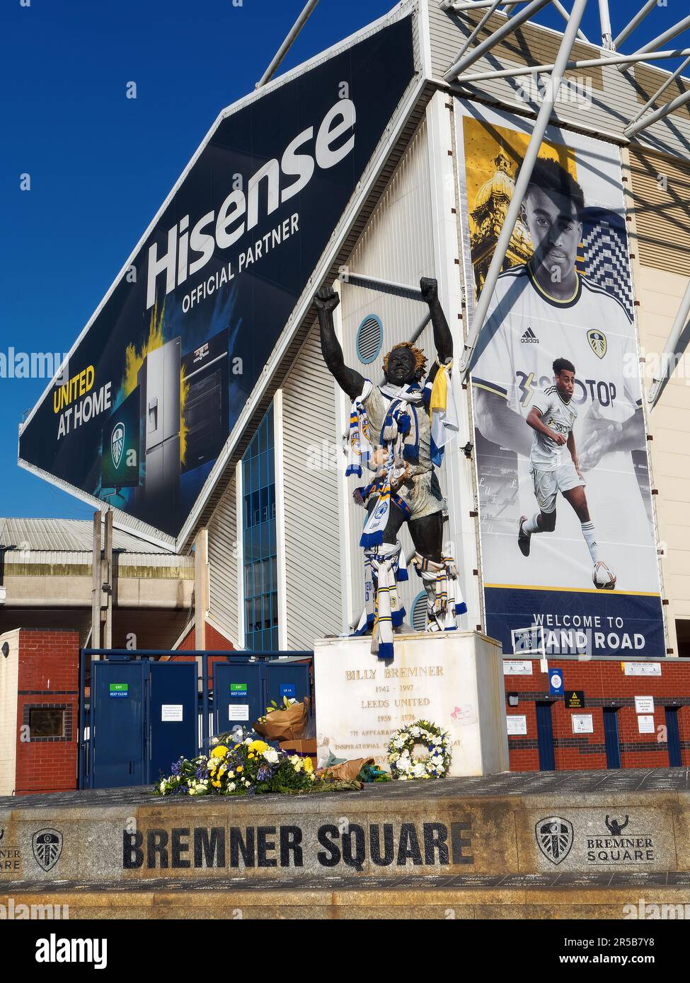 UK, West Yorkshire, Leeds, Billy Bremner Statue at Elland Road Stadium ...