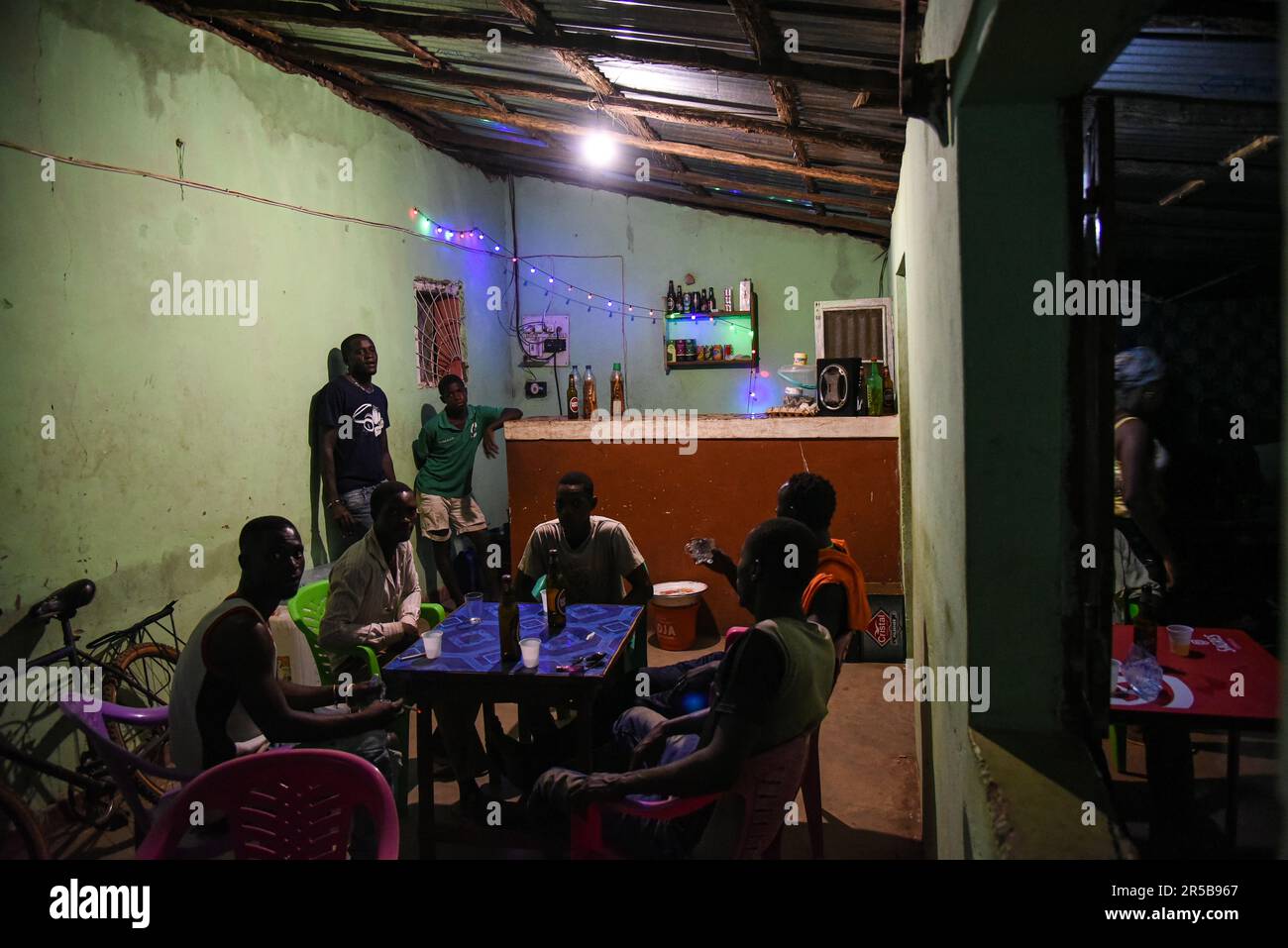 électricité à la maison hi-res stock photography and images - Alamy