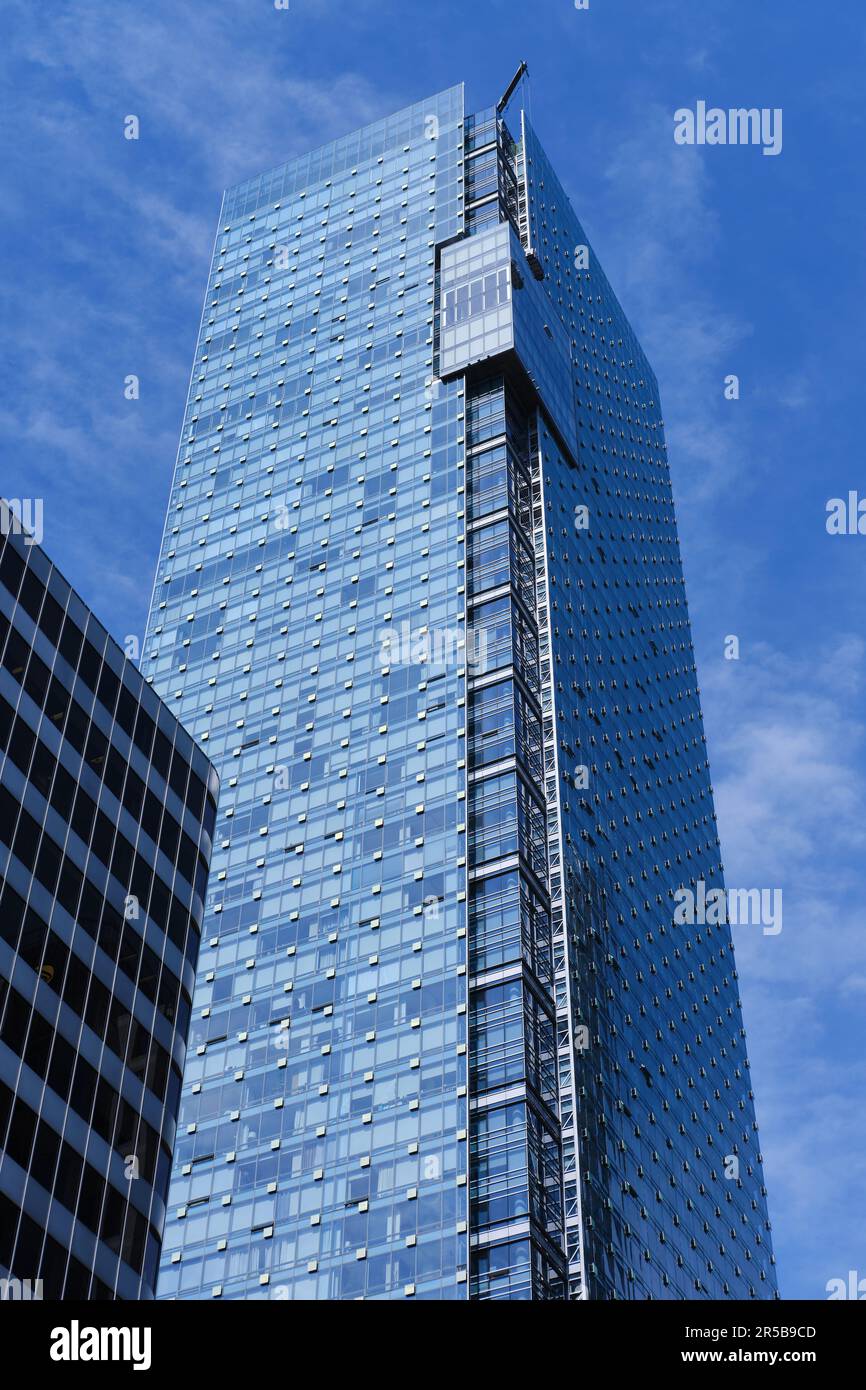 Elevator lift skyscraper hi-res stock photography and images - Alamy