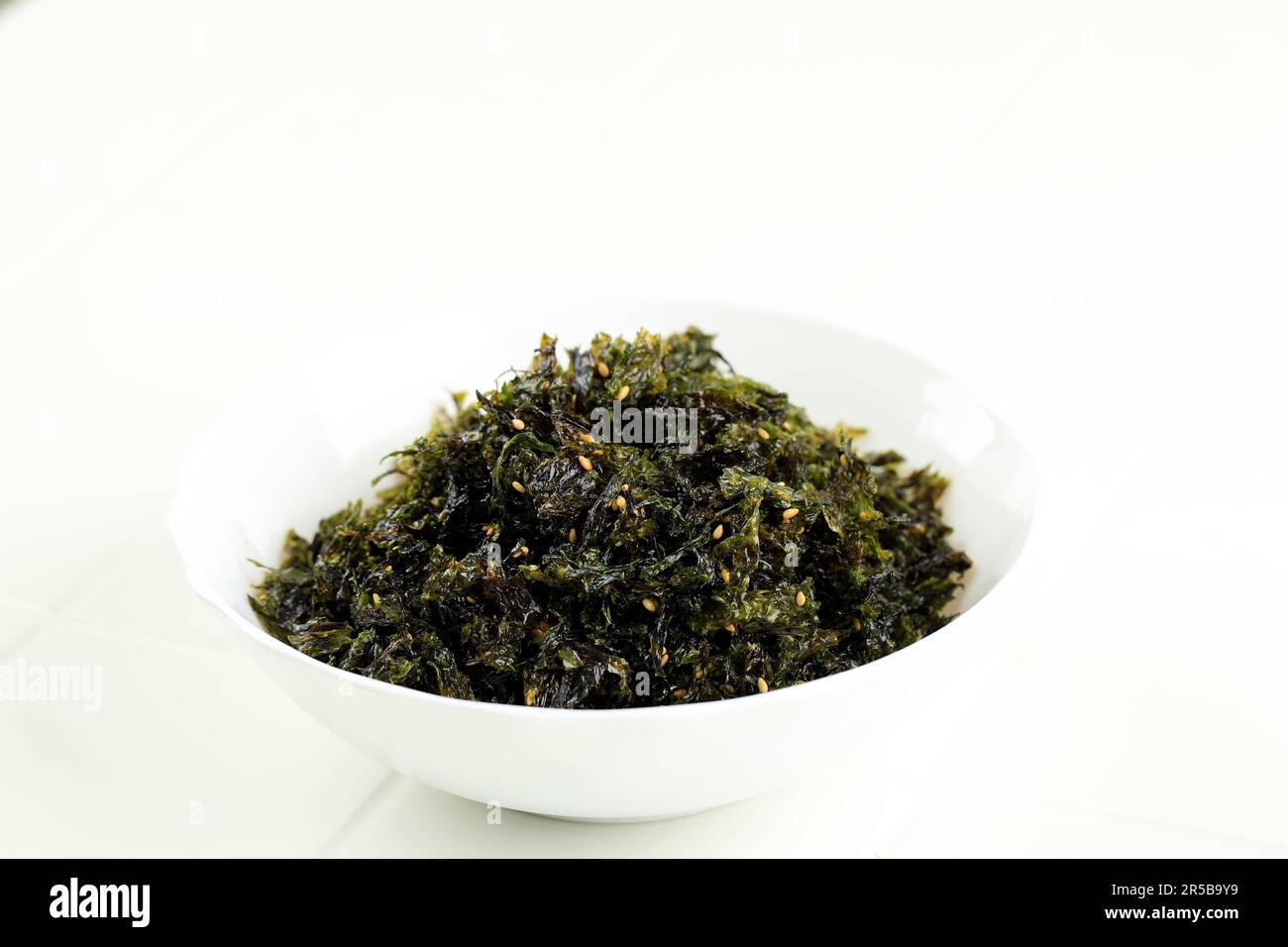 Roasted Spiced Nori Flakes with Sesame Seed. Japanese Vegan Furikake ...