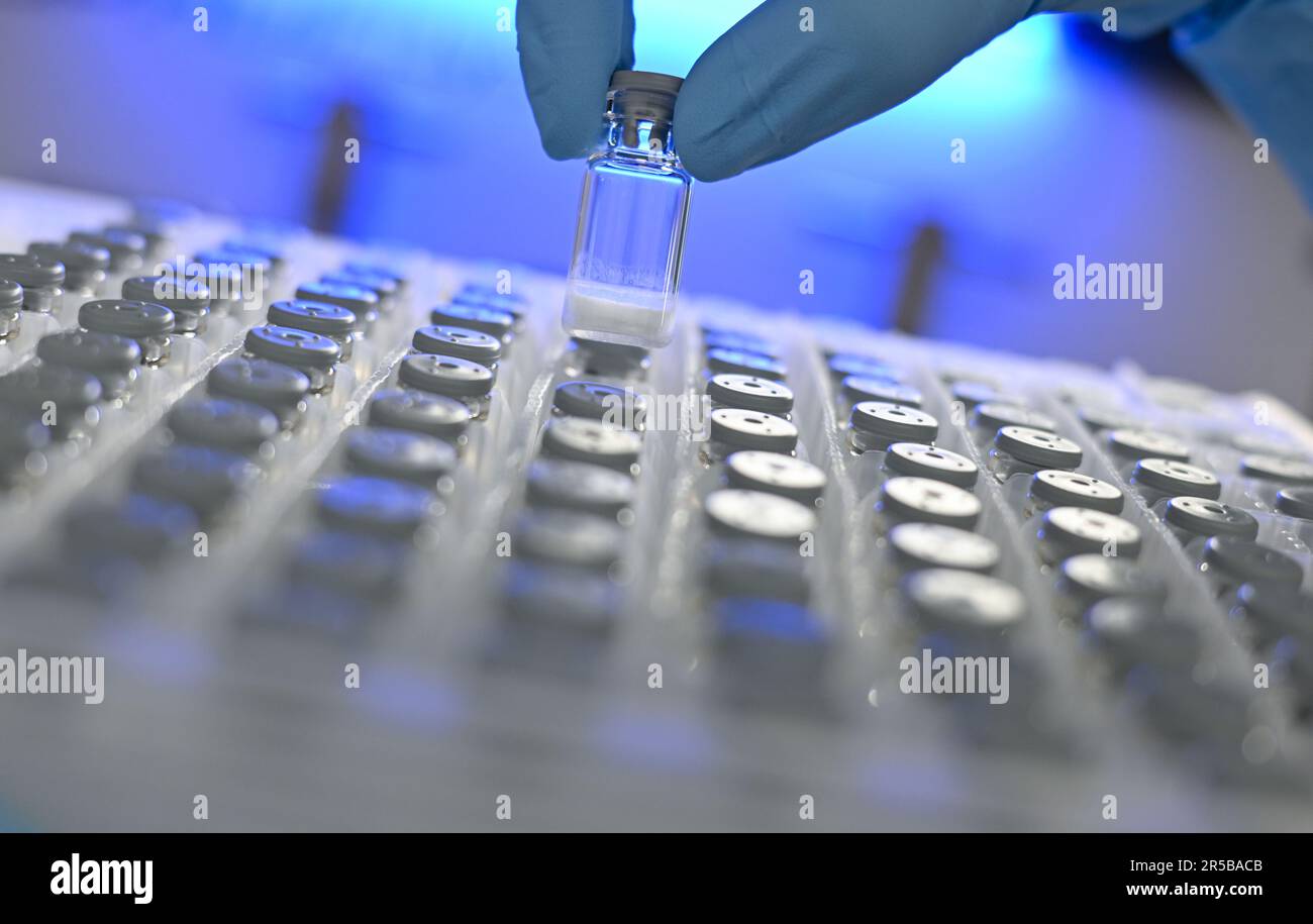 Freeze dried sample hi-res stock photography and images - Alamy
