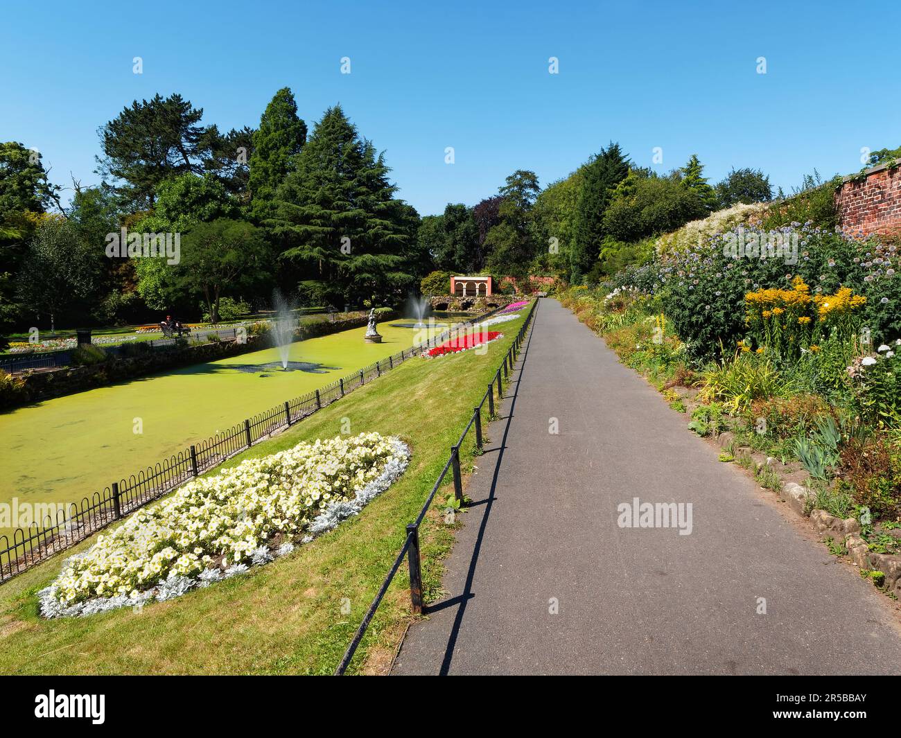 UK, West Yorkshire, Leeds, Roundhay Park, Canal Gardens Stock Photo - Alamy