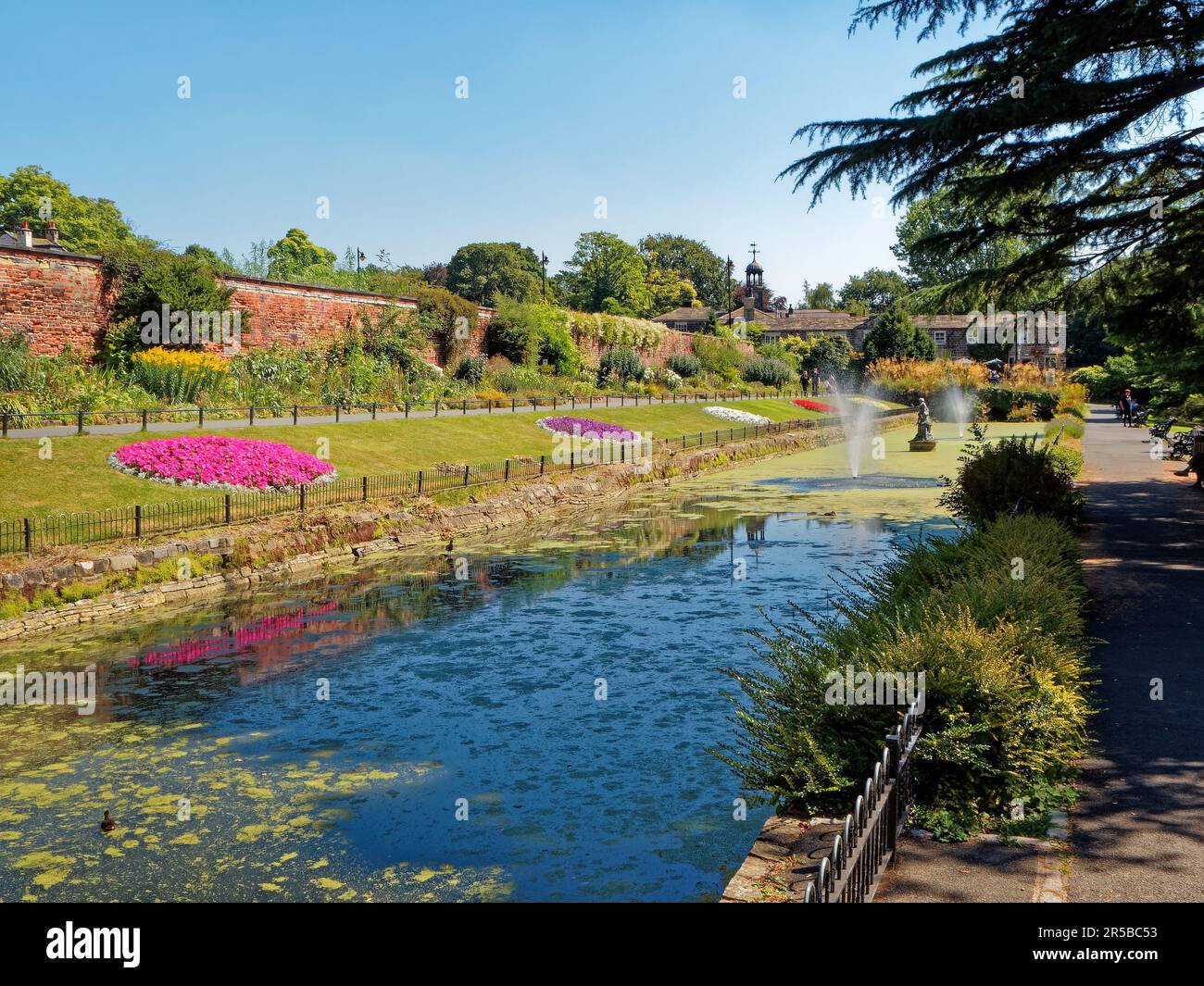 UK, West Yorkshire, Leeds, Roundhay Park, Canal Gardens Stock Photo - Alamy