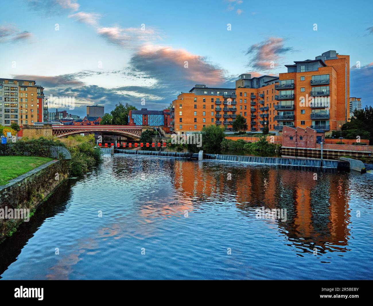 UK, West Yorkshire, Leeds, River Aire and Leeds Dam from Merchants Quay ...