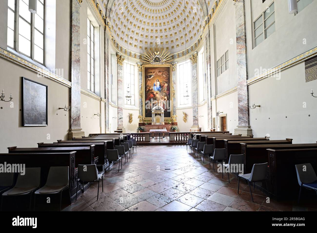 Altar room hi-res stock photography and images - Alamy