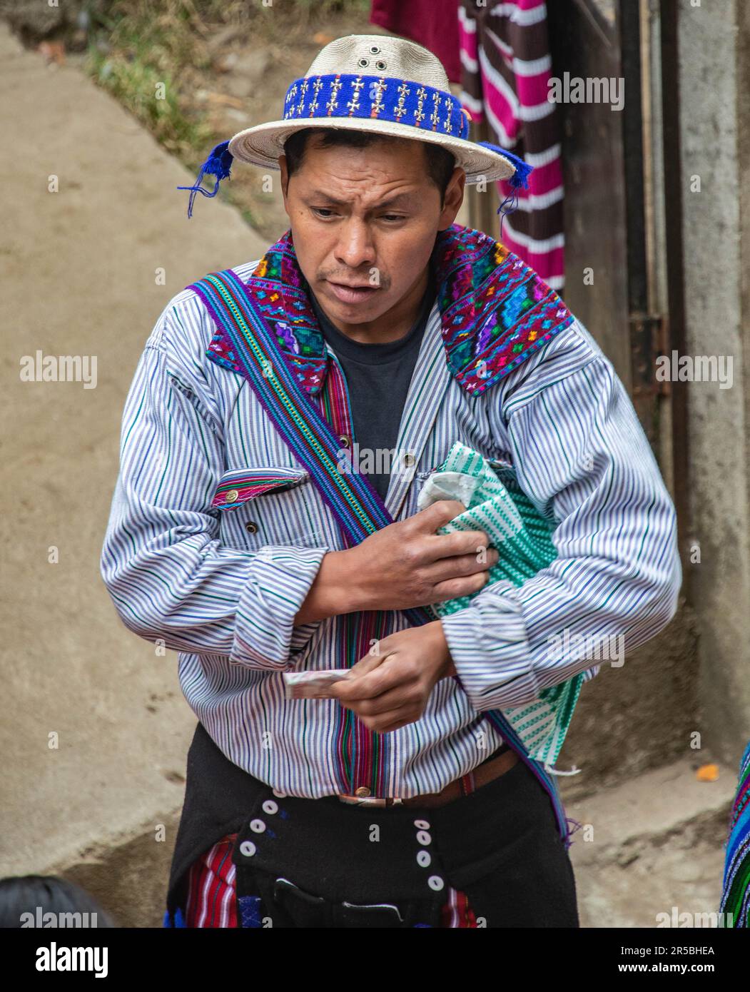 Men in colorful traditional dress, Todos Santos Cuchumatán ...