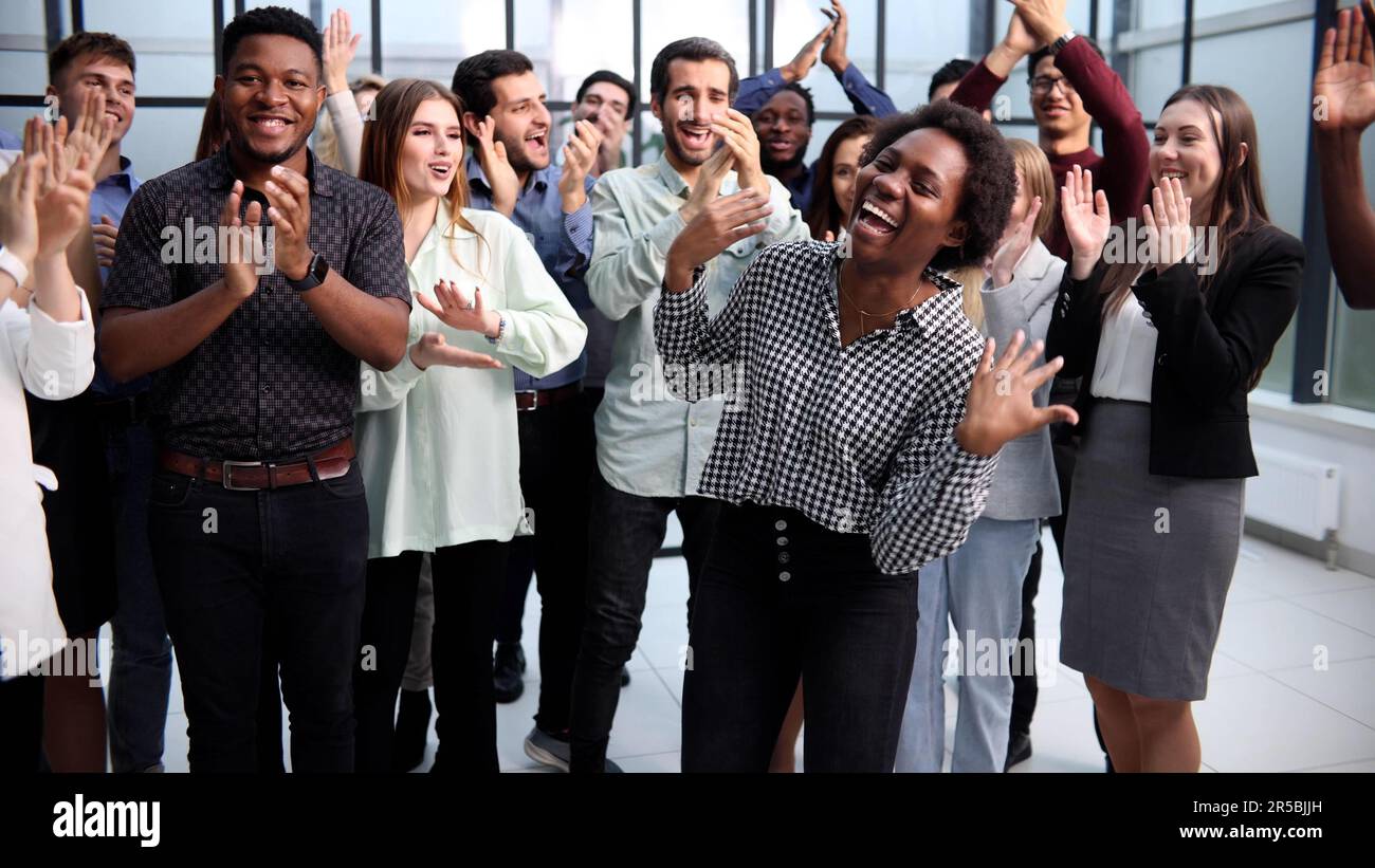 Business people clapping their hands after a seminar Stock Photo - Alamy
