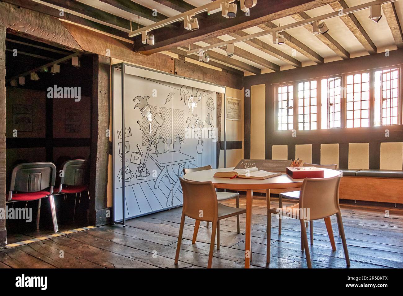 Shakespeares house interior hi-res stock photography and images - Alamy