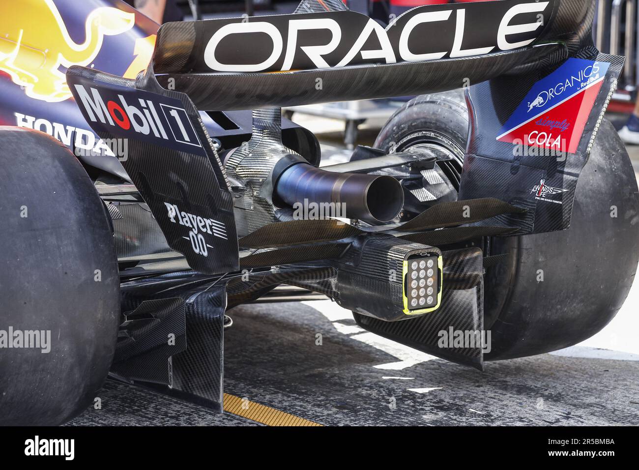 Red Bull Racing RB19, mechanical detail sidepod aerodynamism ...