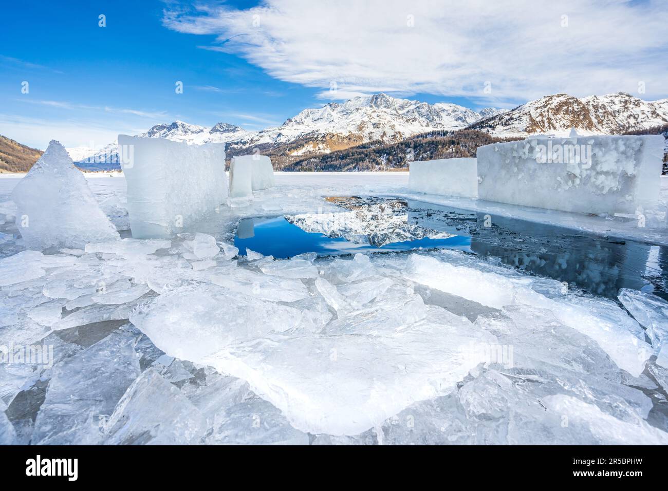 Pesca di montagna hi-res stock photography and images - Alamy