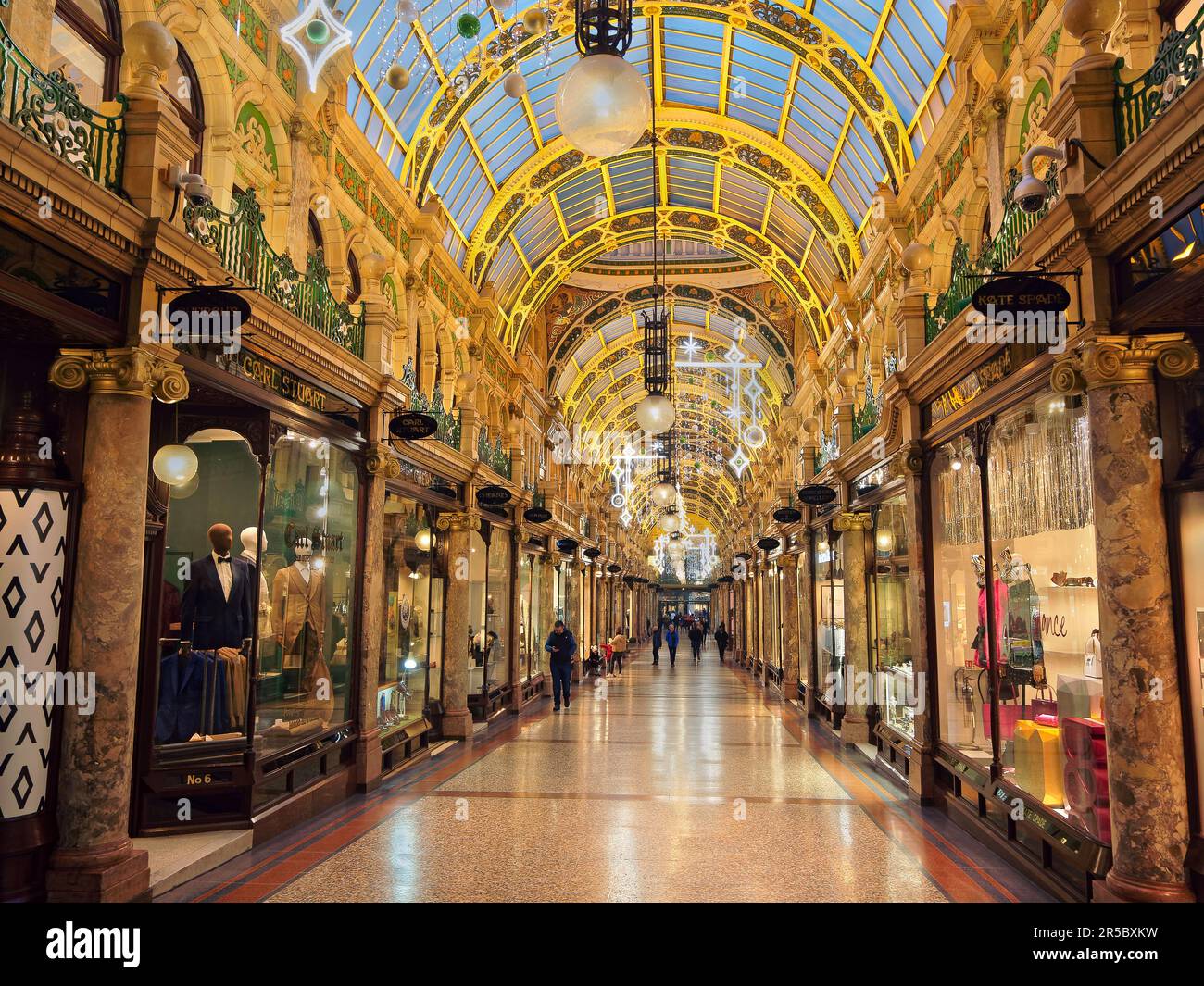 Decorative iron balustrades hi-res stock photography and images - Alamy
