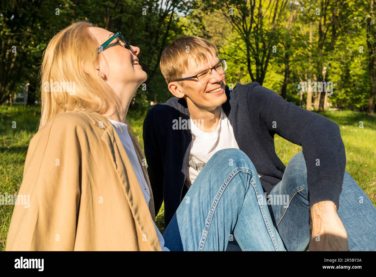 Cohesion horizontal hi-res stock photography and images - Alamy