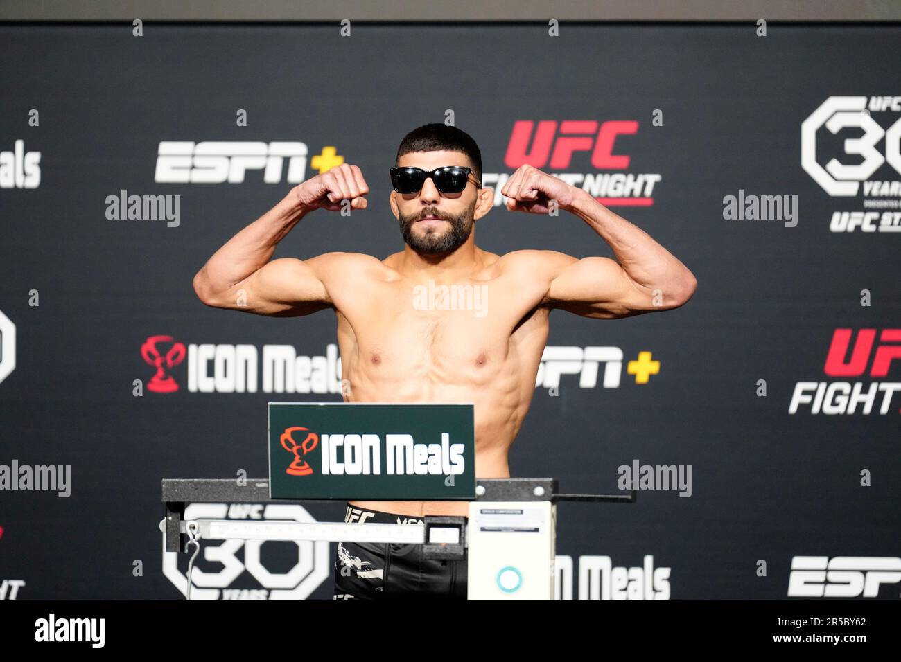 Amir albazi hi-res stock photography and images - Alamy