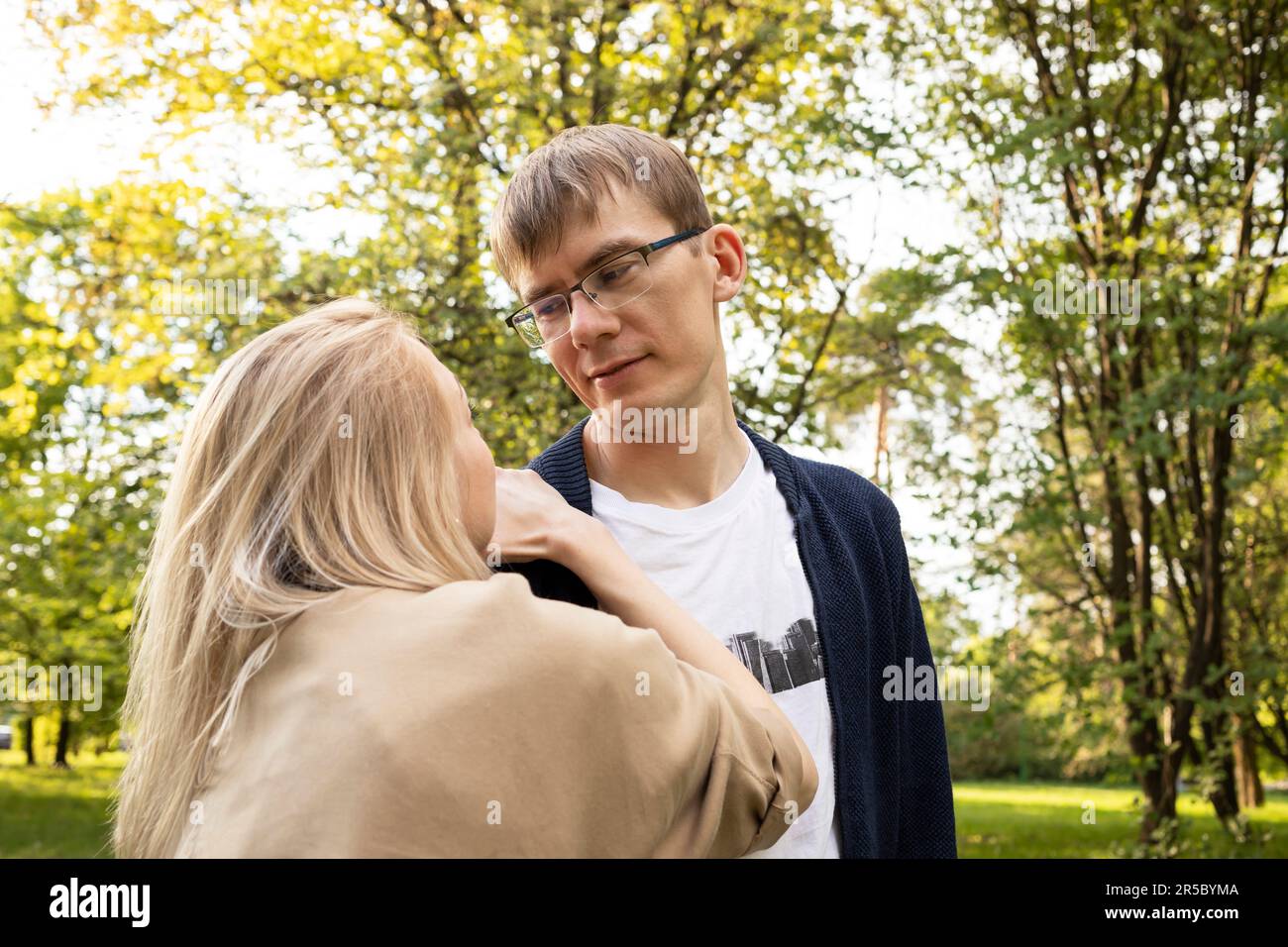 Lean back view camera hi-res stock photography and images - Alamy