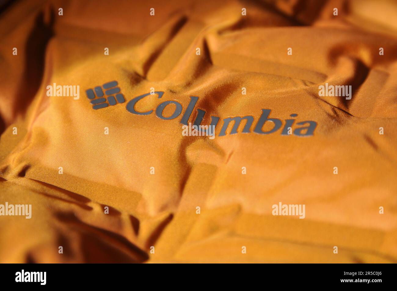 Rain jacket columbia logo hi-res stock photography and images - Alamy