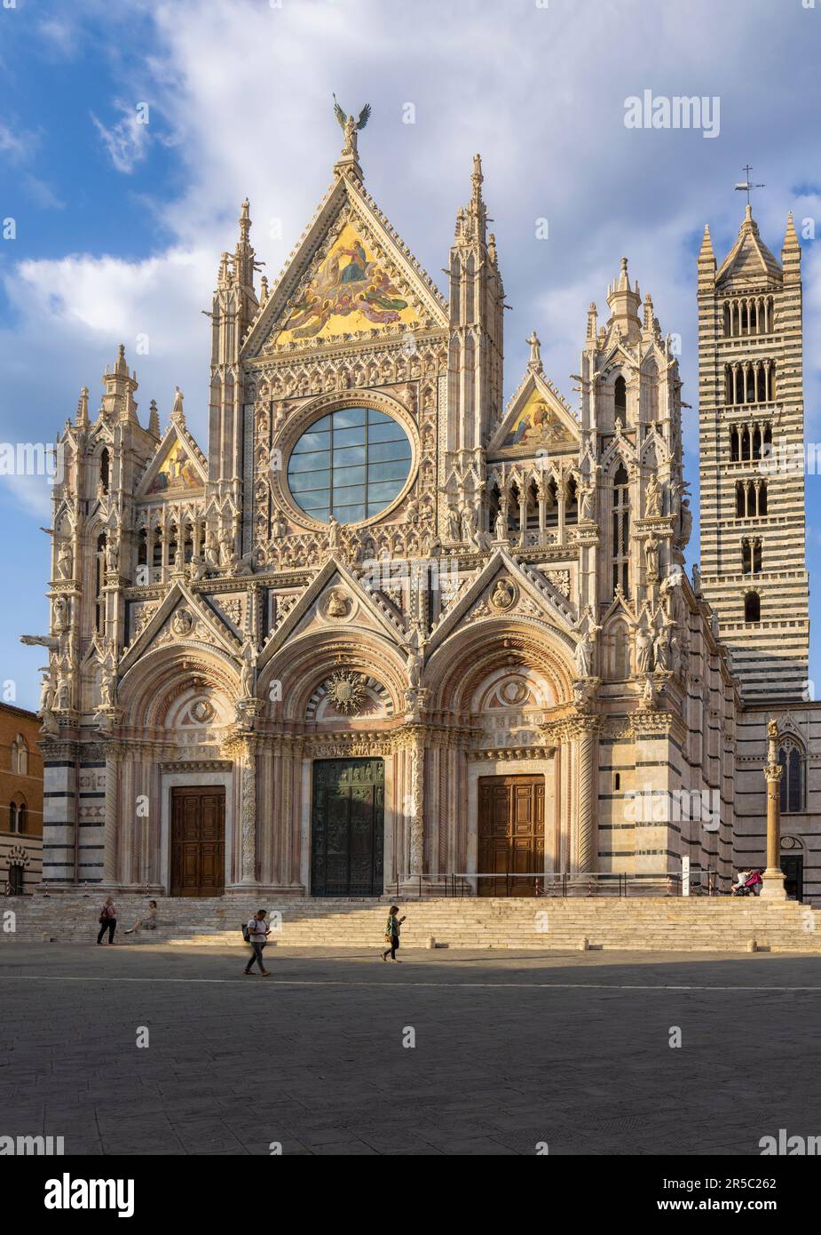 Siena, Siena Province, Tuscany, Italy. The Romanesque-Gothic duomo, or ...