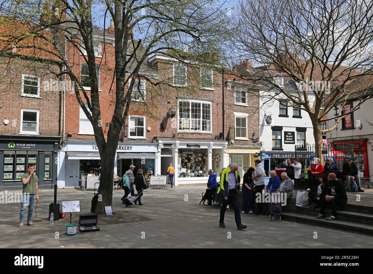 King's Square, Colliergate, York, North Yorkshire, England, Great ...