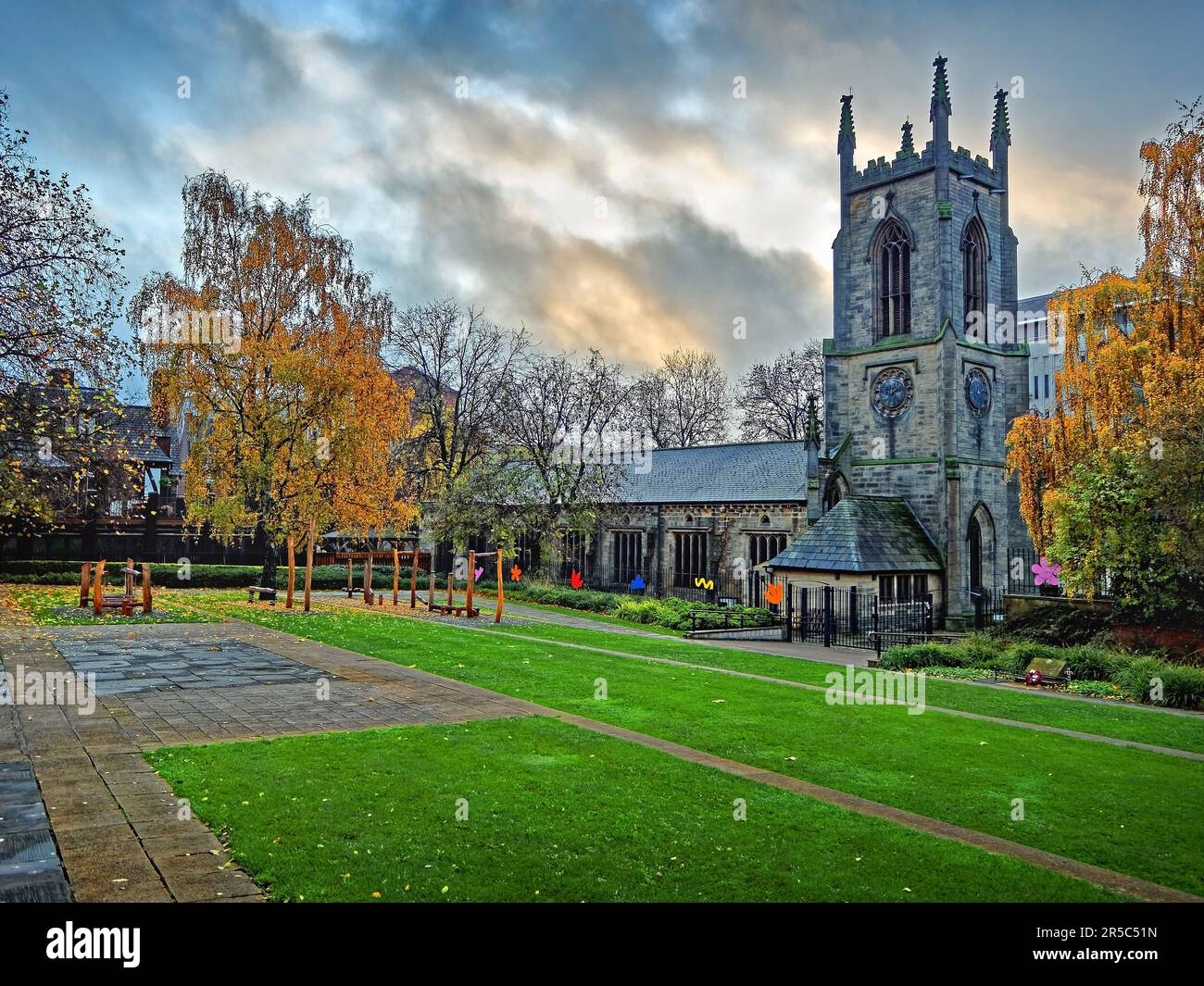 Leeds city centre churches hi-res stock photography and images - Alamy