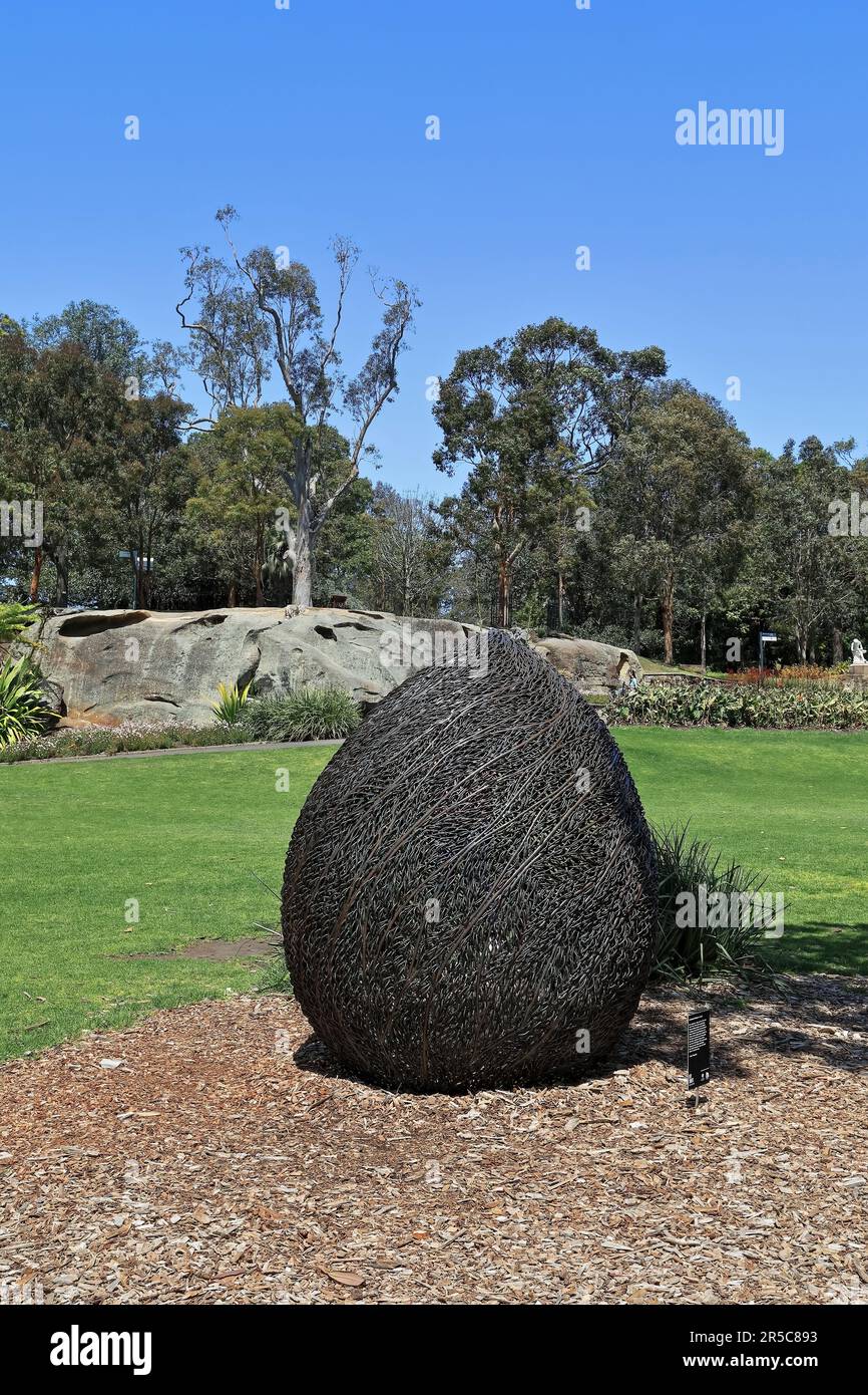 666 The Magnolia sculpture in the Royal Botanic Garden with background ...