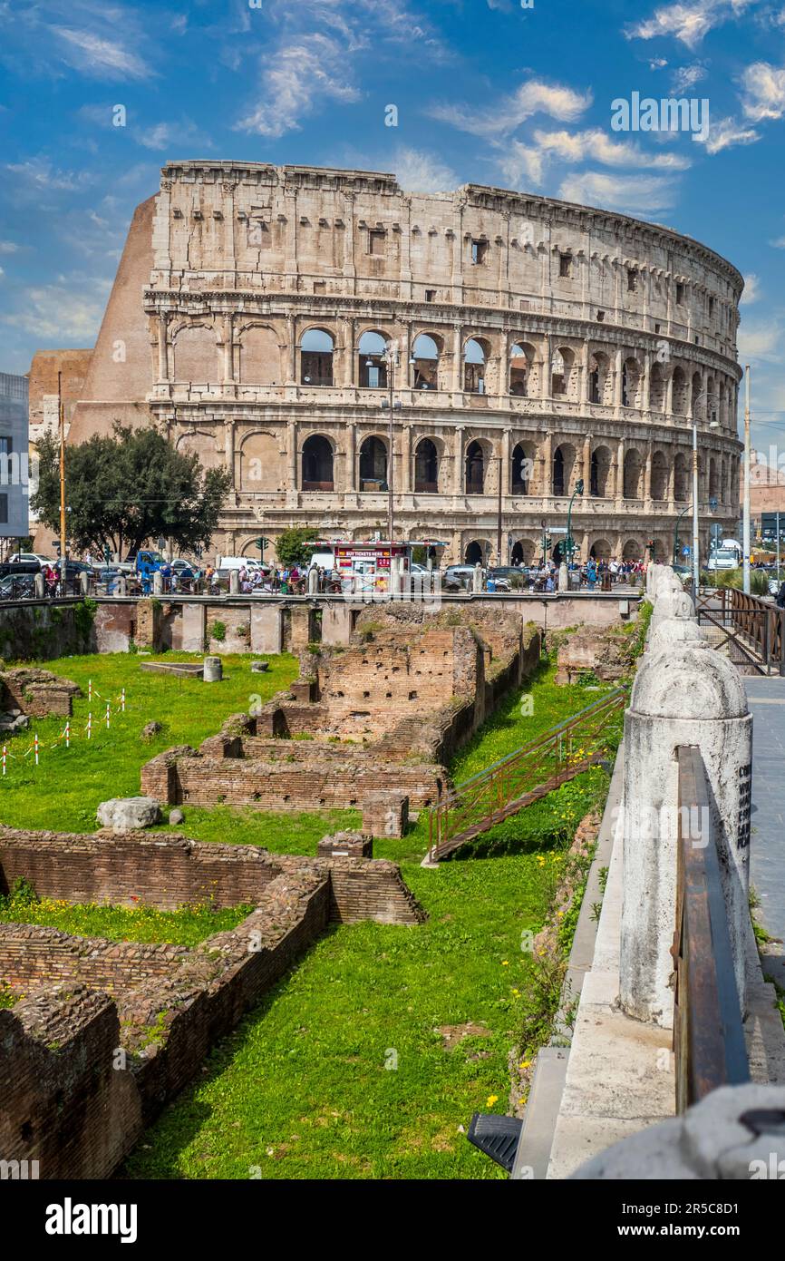 Rome, Italy - 04/05/2017: the famous amphitheater Colosseum Stock Photo ...