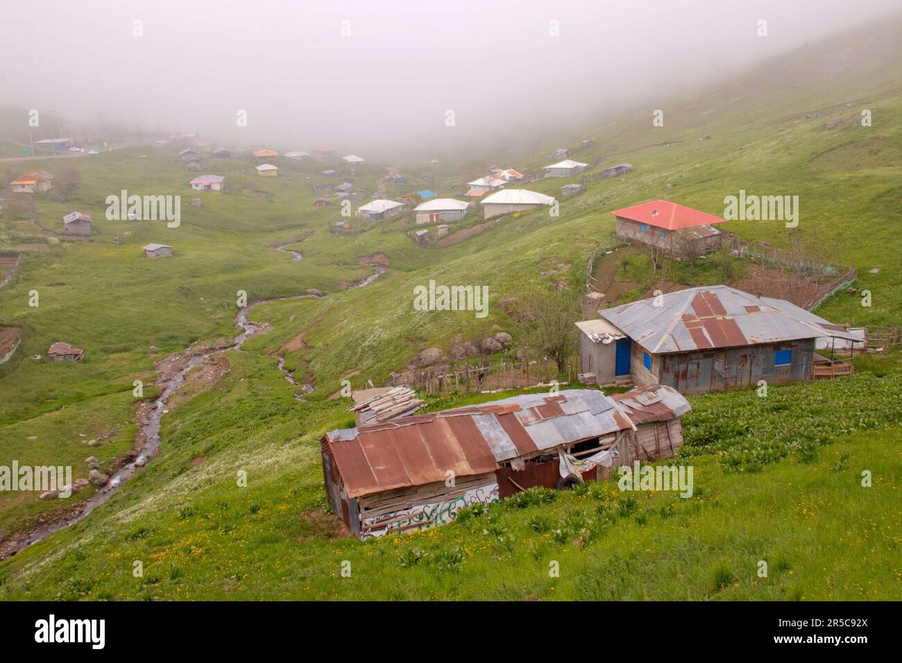 Khalkhal hi-res stock photography and images - Alamy