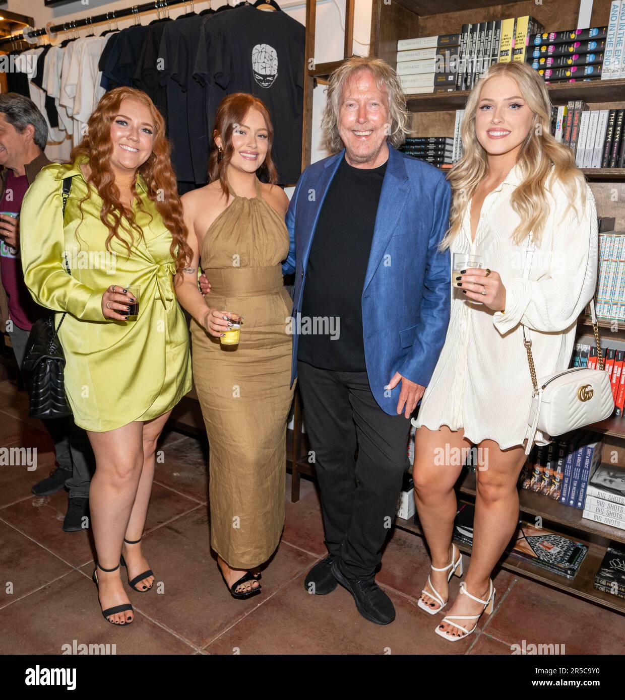 Los Angeles, USA. 01st June, 2023. Hugh Syme with daughters attends ...