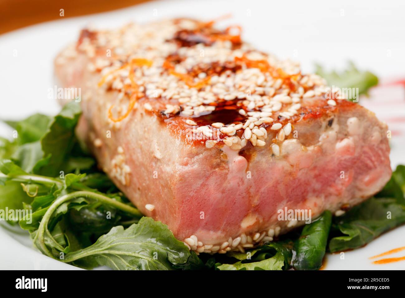 Fried tuna steak Stock Photo - Alamy
