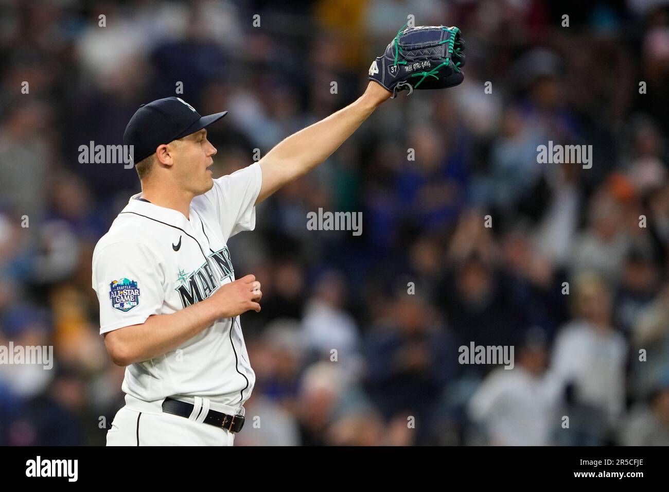 Seattle Mariners relief pitcher Paul Sewald gestures during a baseball ...