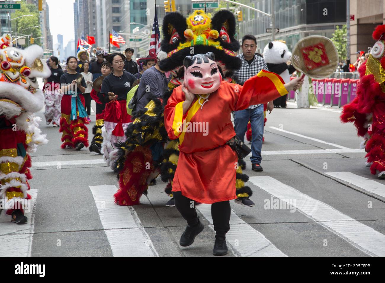 2023 Asian American Pacific Islander Heritage Parade in NYC marches up ...