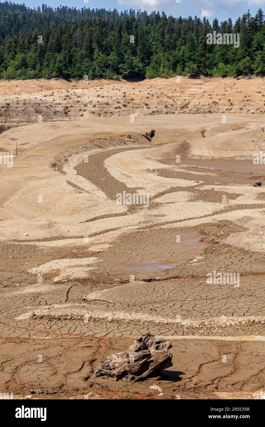After more than twenty years, one of the most beautiful Croatian lakes ...