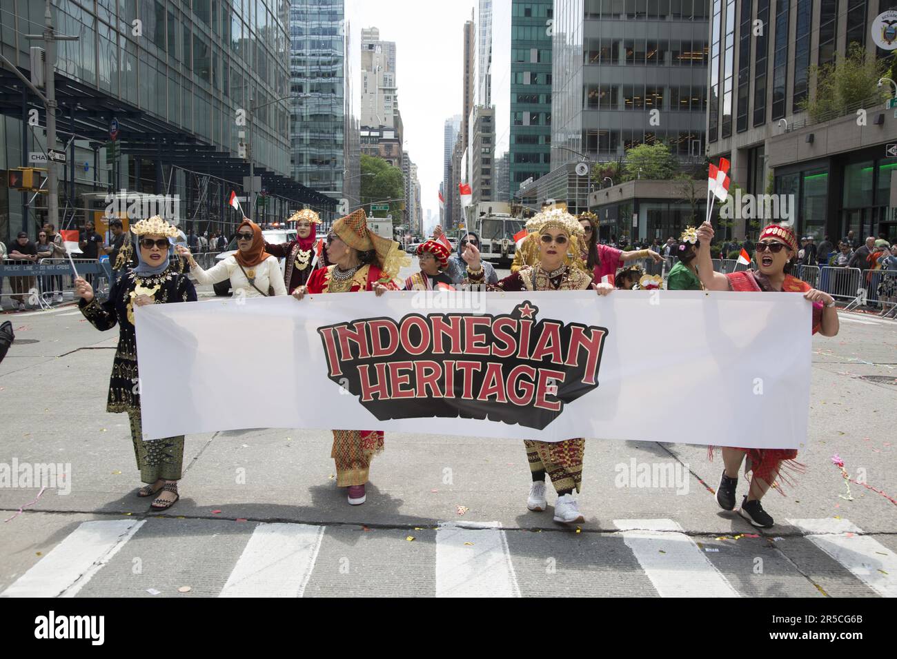 2023 Asian American Pacific Islander Heritage Parade in NYC marches up ...