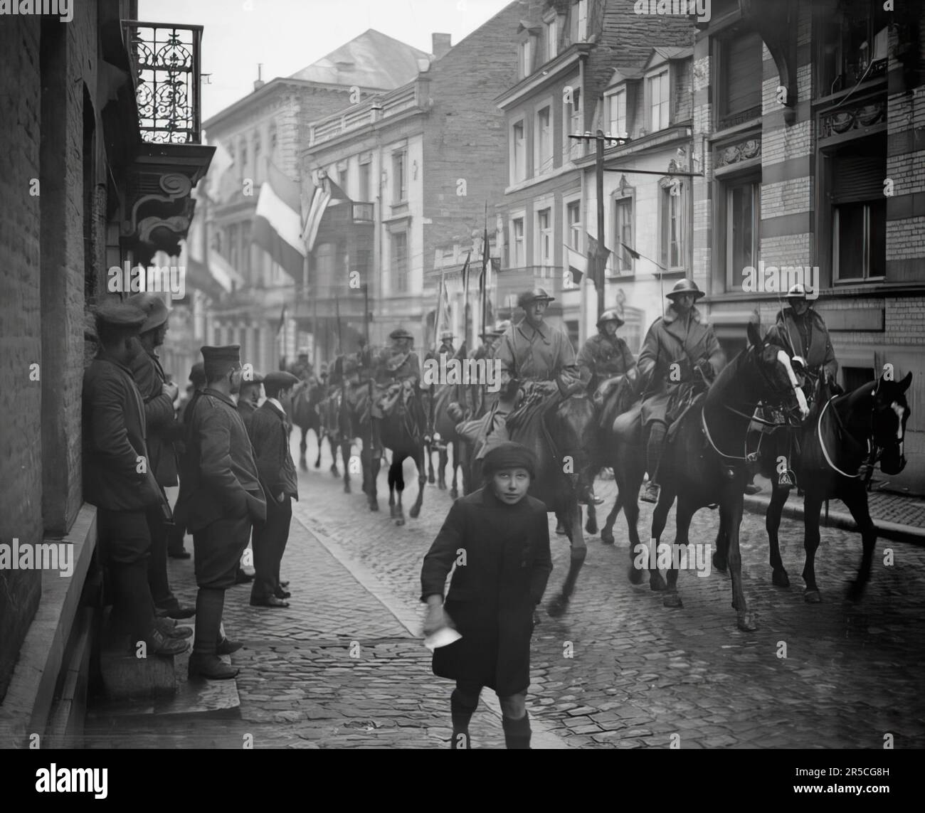 The Liberation of Belgium, November 1918 German soldiers watching the ...