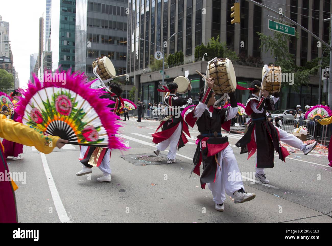 2023 Asian American Pacific Islander Heritage Parade in NYC marches up ...
