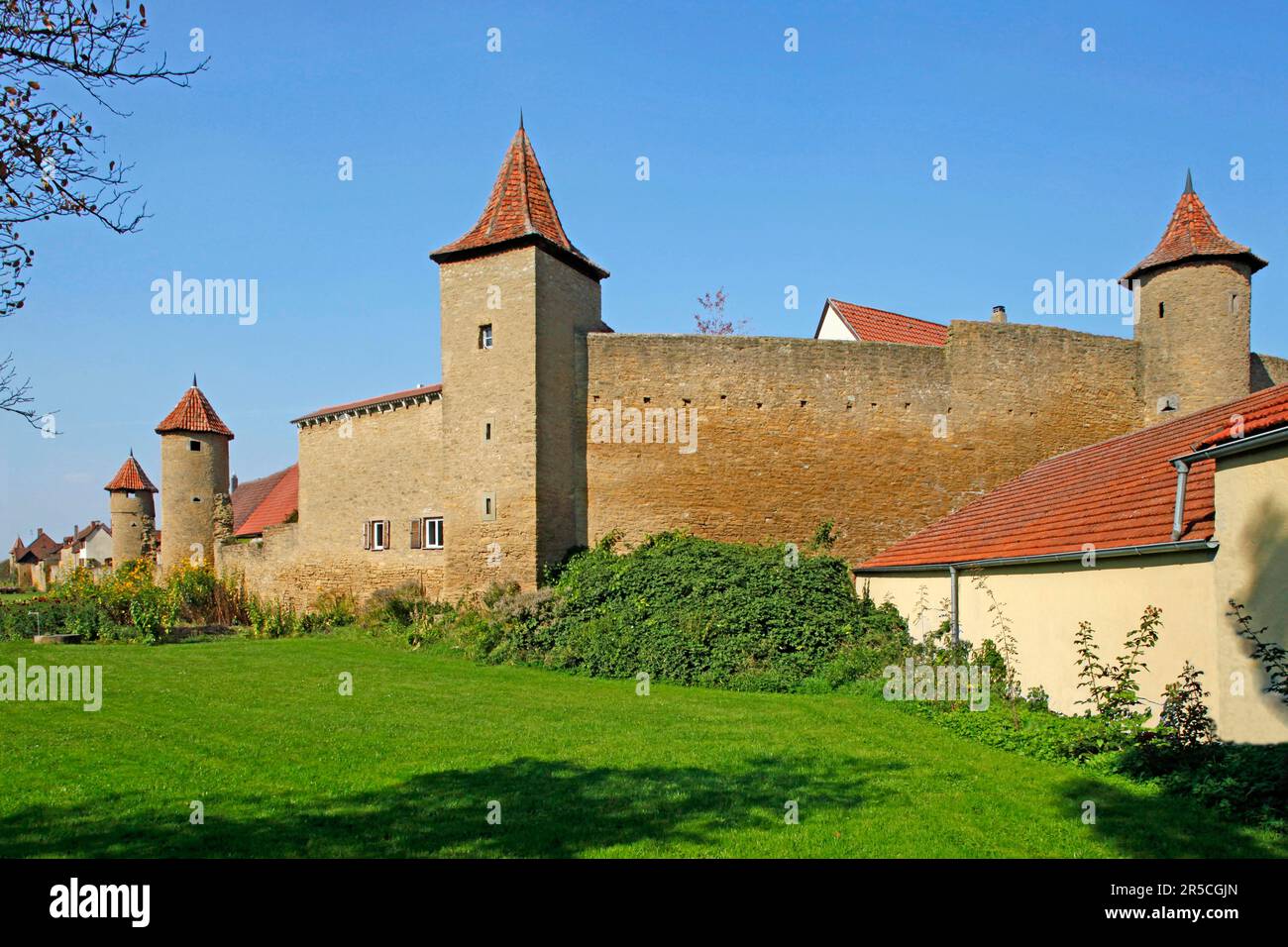 Medieval town wall, defence towers, Mainbernheim, Lower Franconia ...
