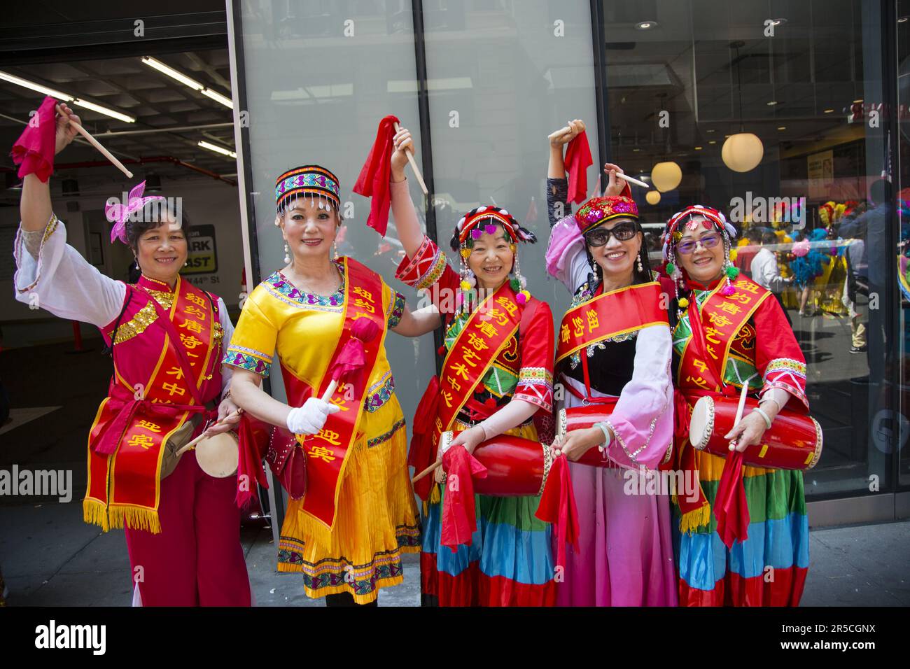 2023 Asian American Pacific Islander Heritage Parade in NYC marches up ...