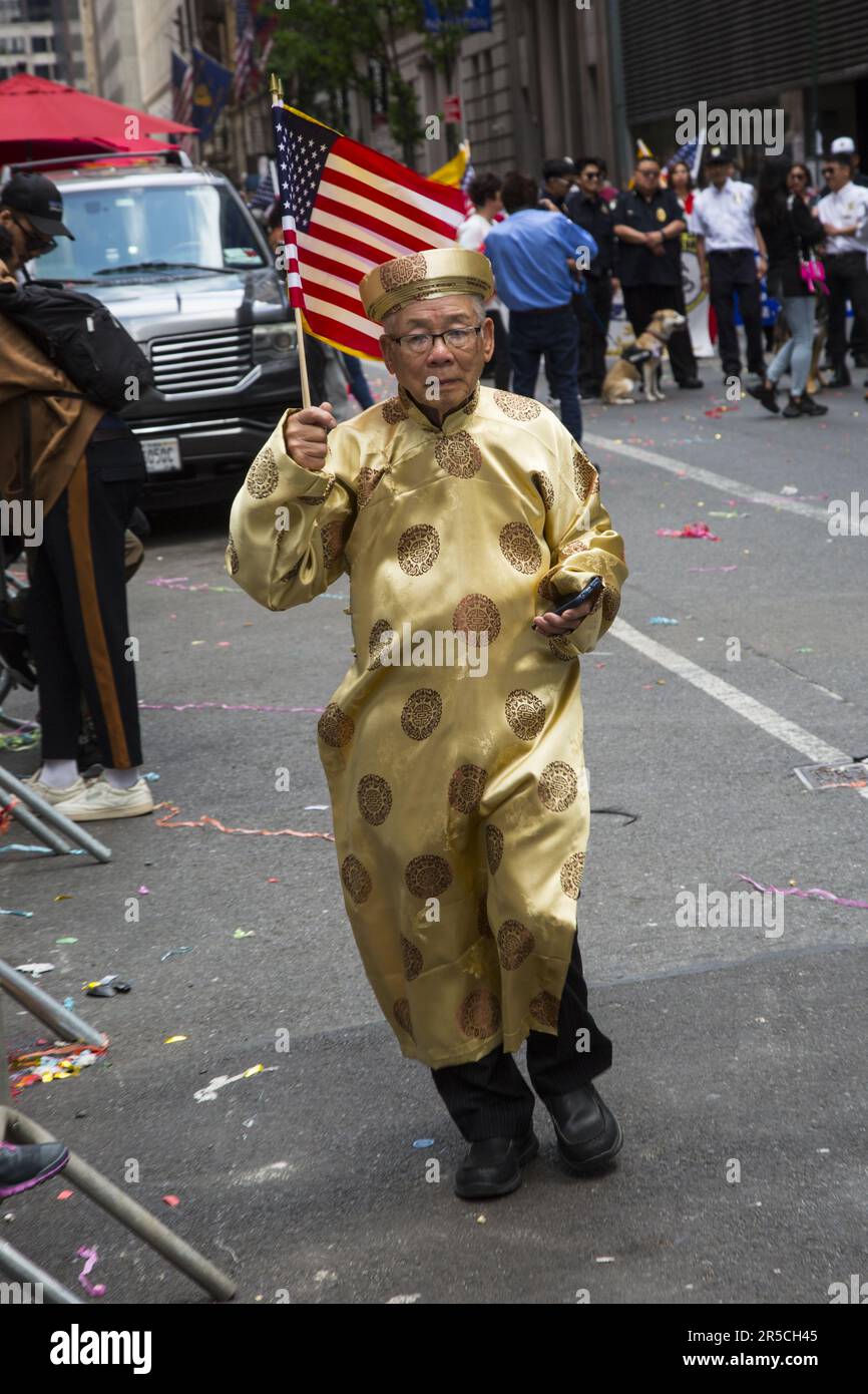2023 Asian American Pacific Islander Heritage Parade in NYC marches up ...