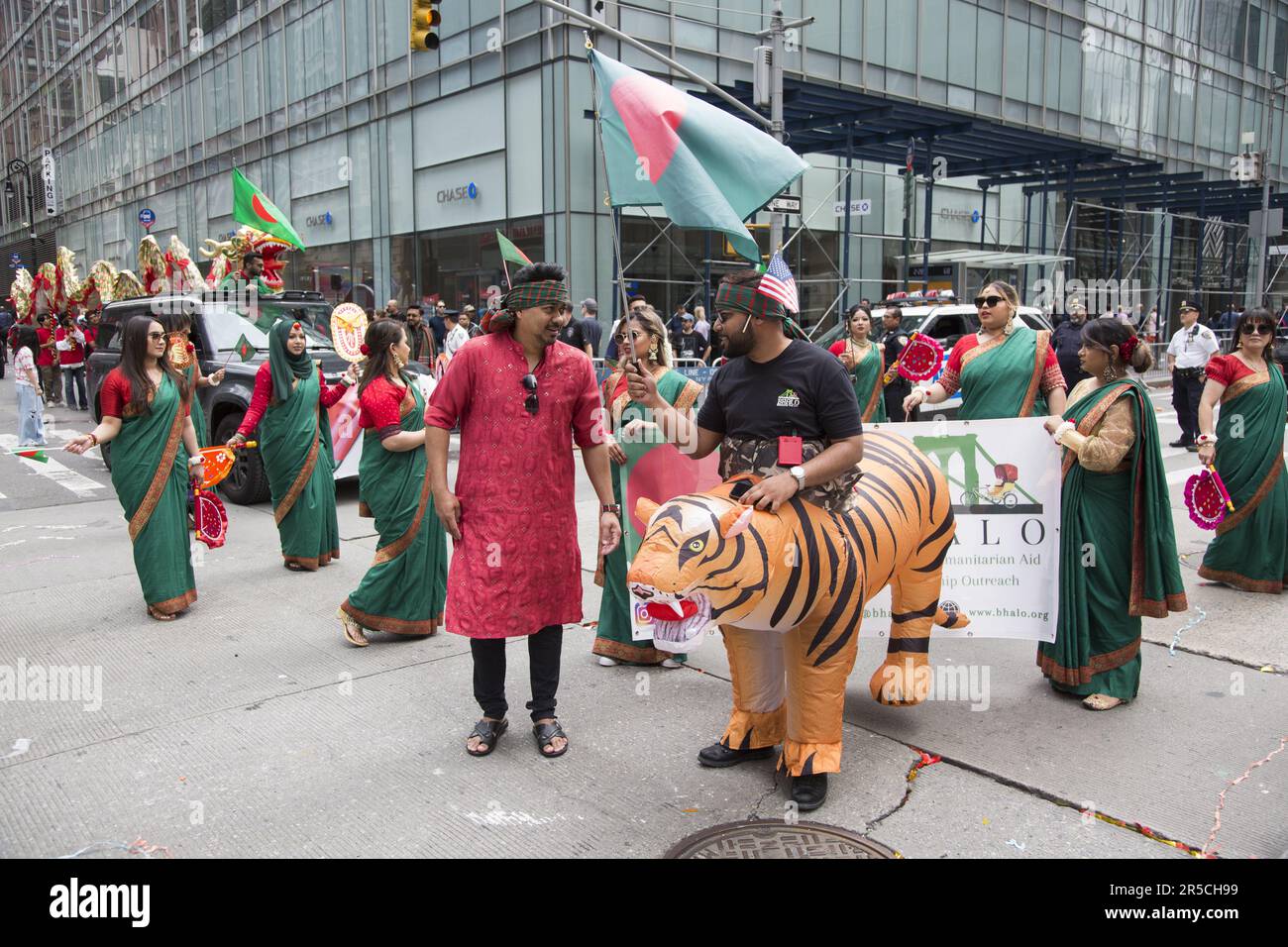 2023 Asian American Pacific Islander Heritage Parade in NYC marches up ...
