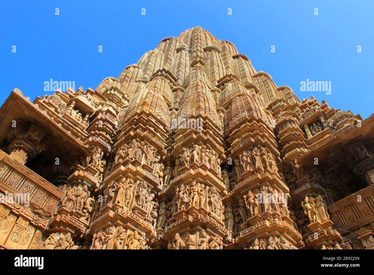 Kandariya Mahadeo Temple, Khajuraho, Madhya Pradesh, India Stock Photo ...