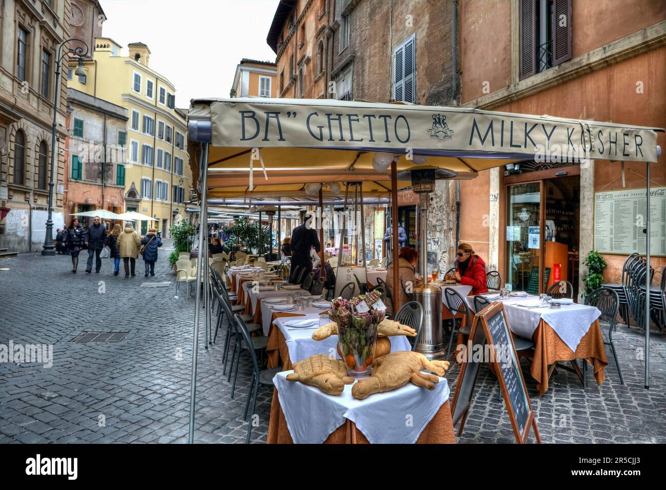 Roman ghetto hi-res stock photography and images - Alamy