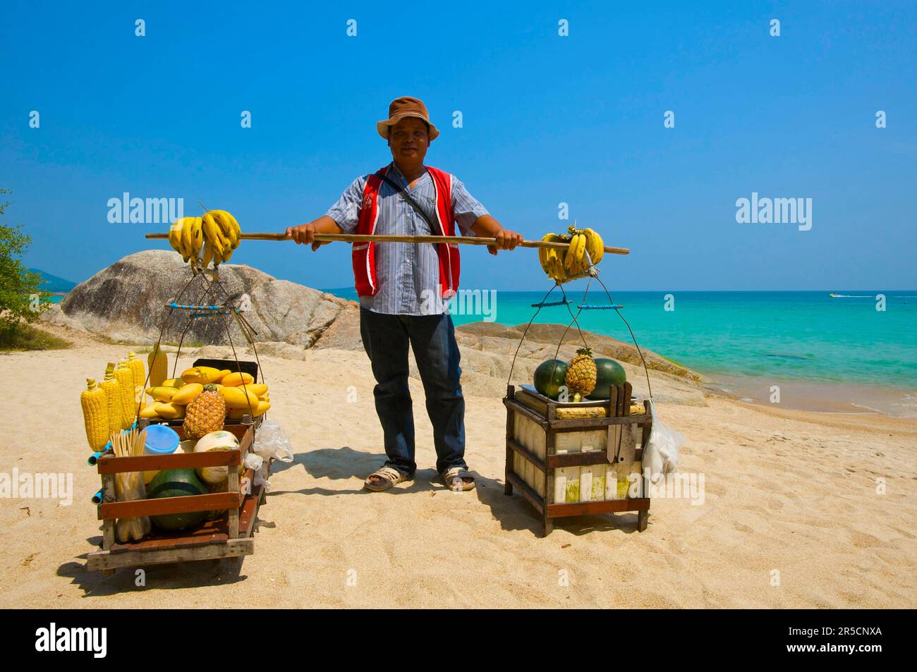 Beach vendors at Chaweng Beach, Ko Samui Island, Thailand, Southern ...